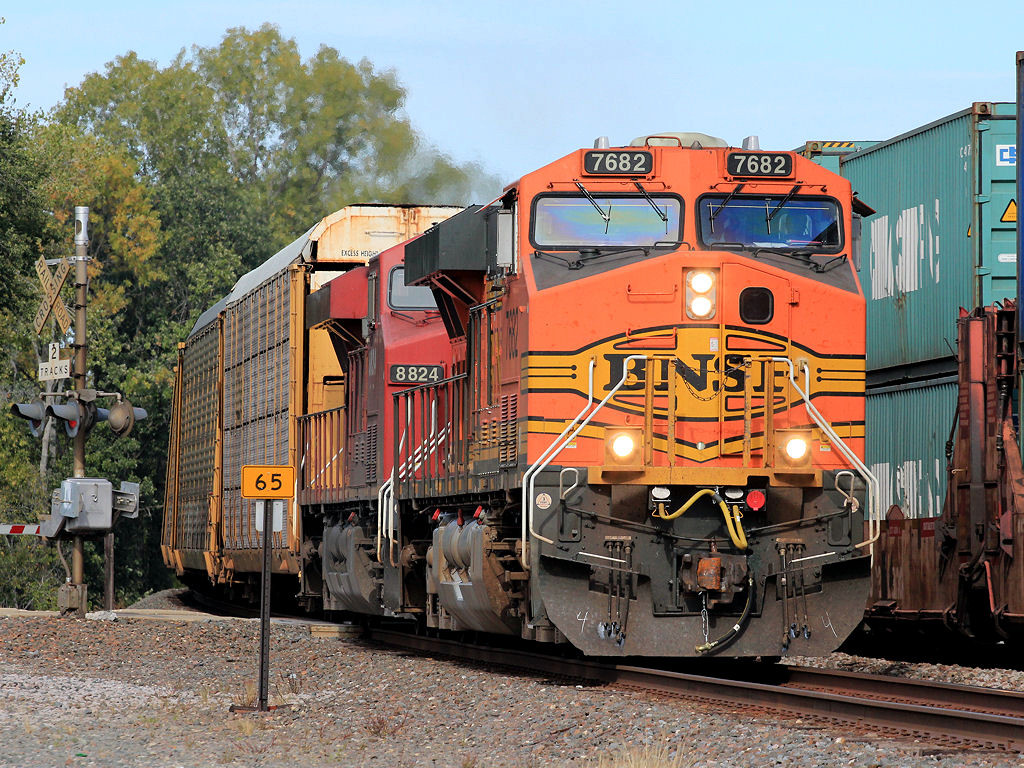BNSF 7682